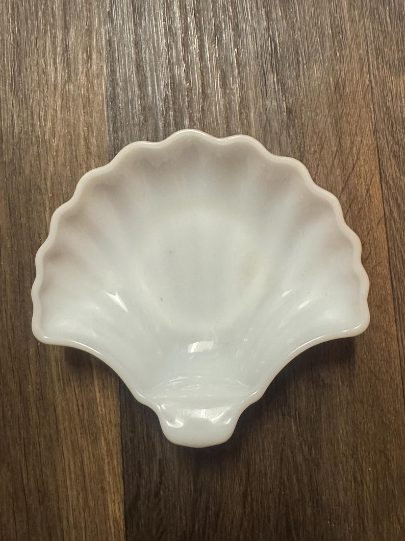 Vintage White Milk Glass Sea Shell/ Trinket Dish - Etsy