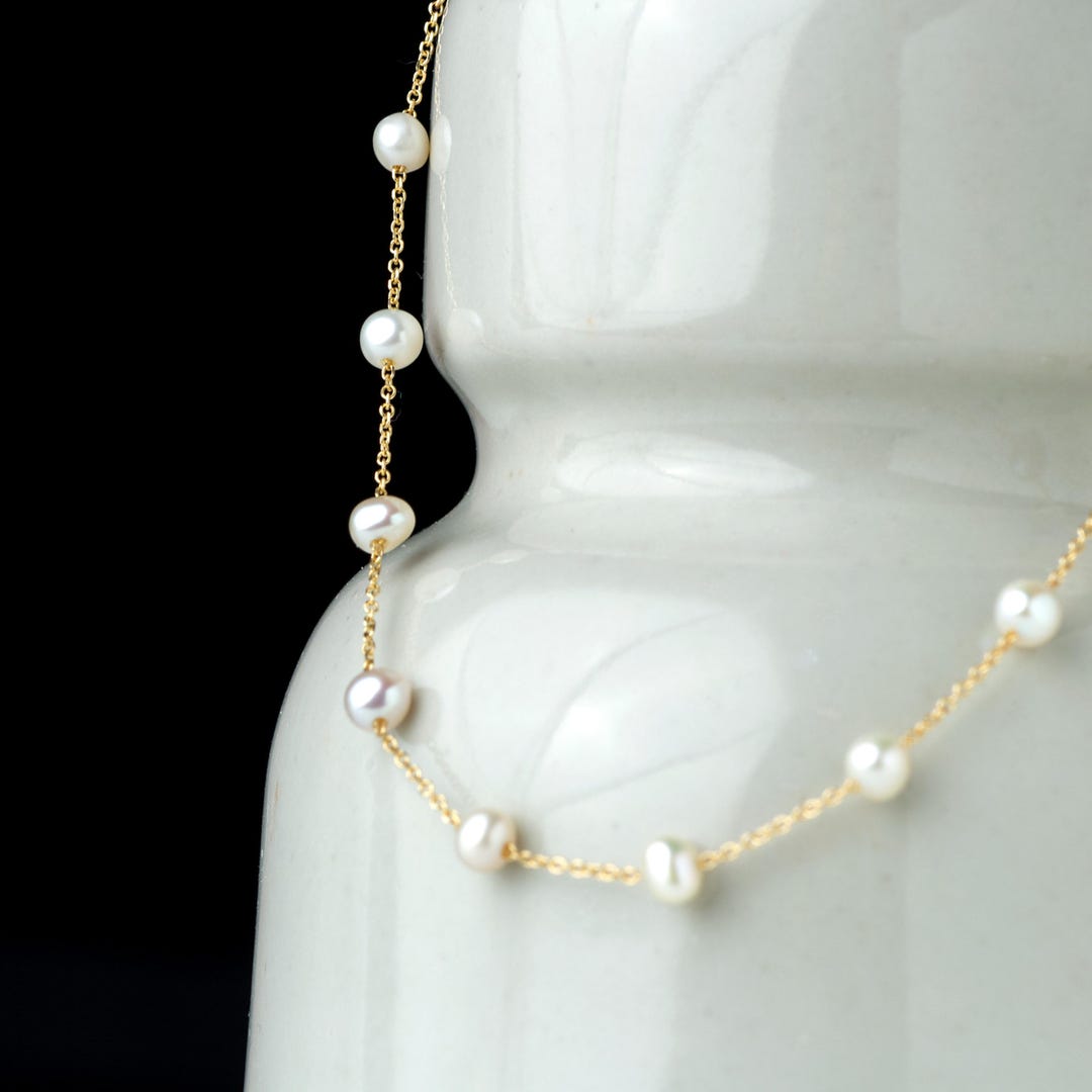 Solid Gold Pearl Necklace fantastic 9k 14k