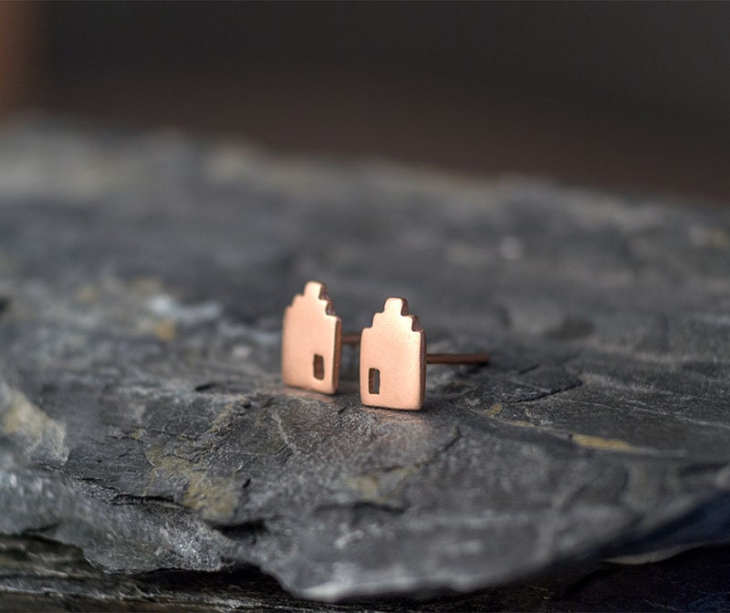 14k Solid Gold House Necklace / Tiny House Pendant / | Etsy