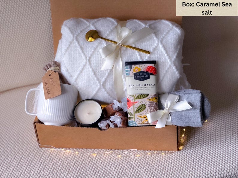 Admin Appreciation Gift Box, Administrative Professionals Day Gift ...