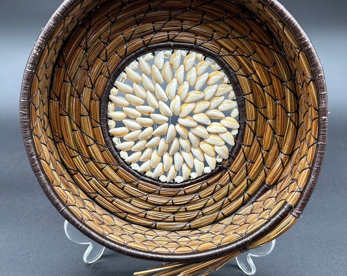 Cowrie Shell Pine Needle Basket Natural Shell Southwest Gift handmade ...