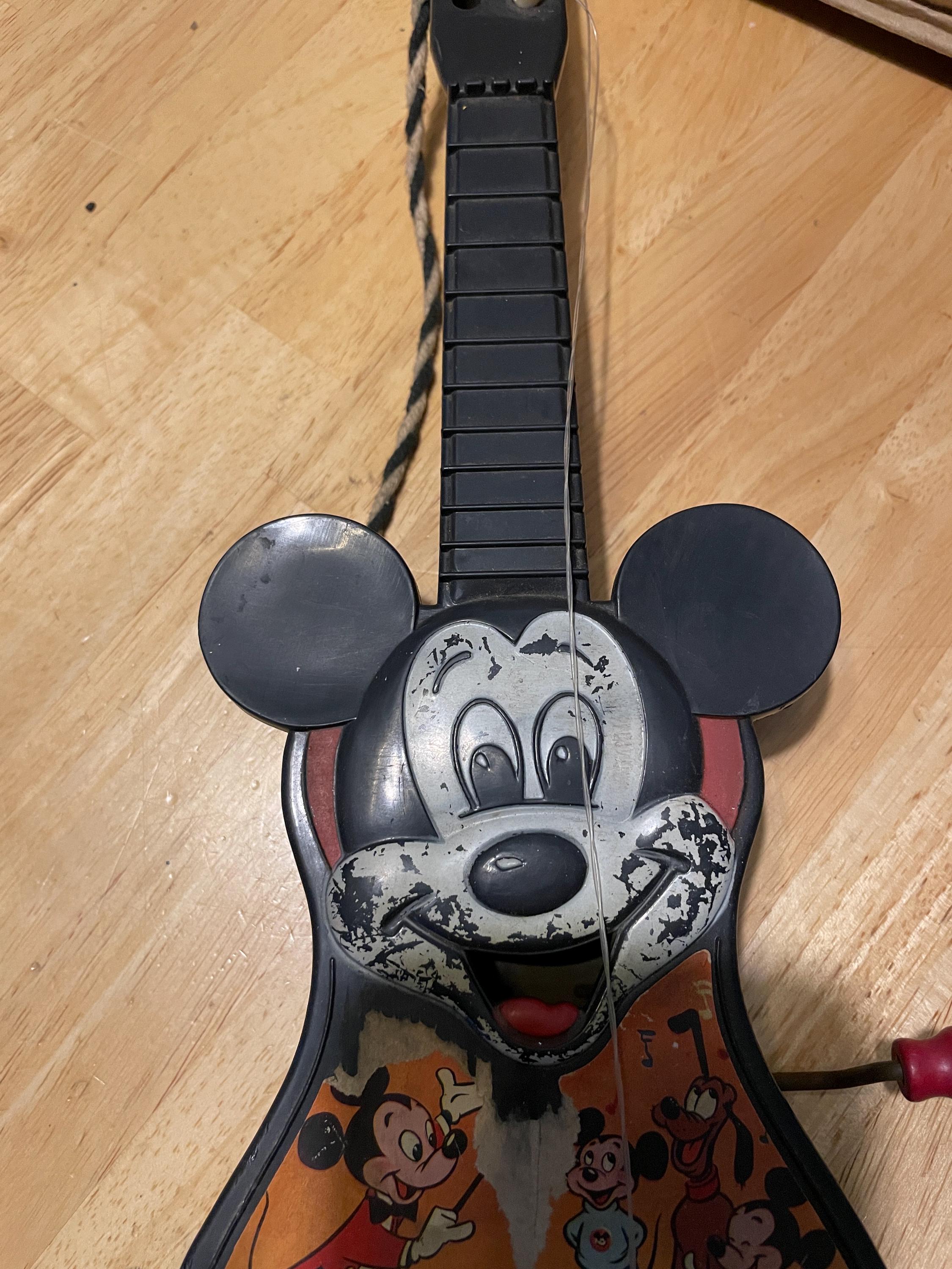 Vintage Walt Disney Mickey Mouse Club Mousegetar Jr Musical Guitar ...