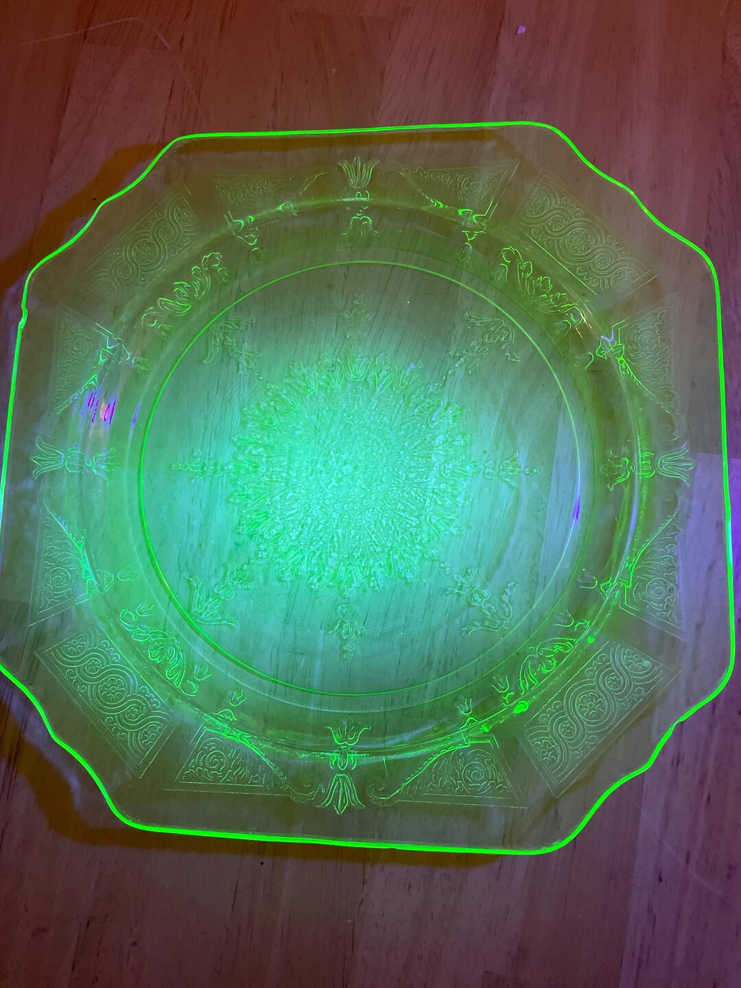 Vintage Uranium Glass Plate 8.5”*small Chip* - Etsy