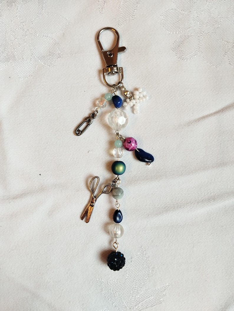 Keychain League of Legends Gwen Keychain Gwen League of Legends Key ...