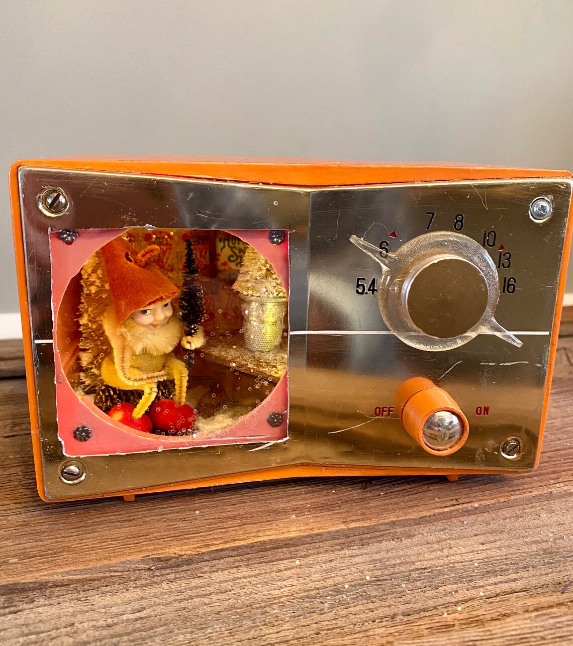 WOW Fantastic Vintage Clock Radio Decor With Elf - Etsy