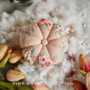 Unique Hand-embroidered Gift Set. Hand-embroidered Rose Accessory Gift ...