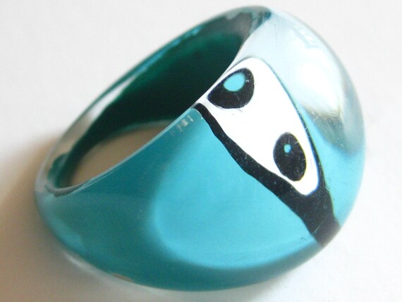 Retro Mod Ring Lucite Turquoise Domed Size 8 Old Stock - Gem