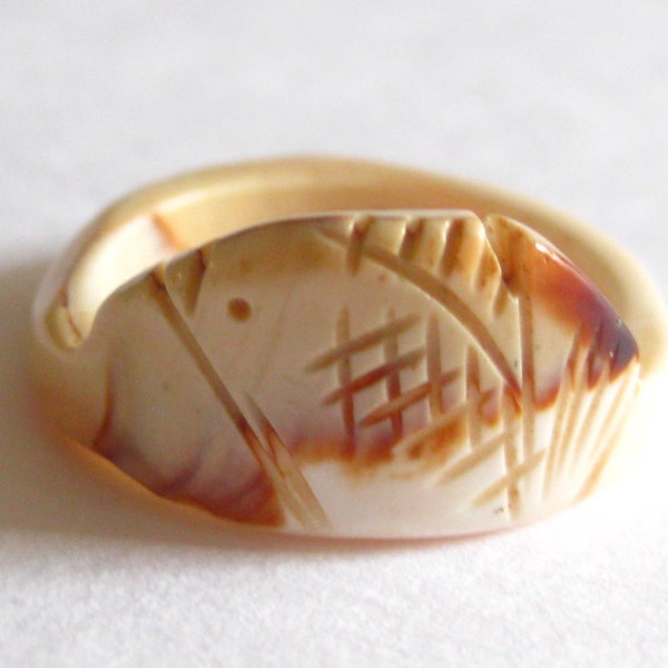 Carved Shell Ring - Etsy