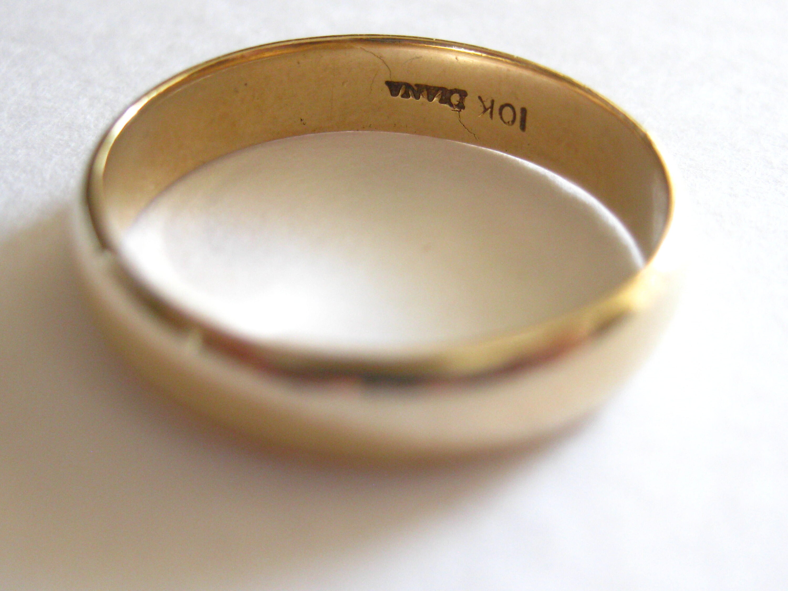 10K Ring Band Gold Size 6 1 2 Vintage 2.3 Grams