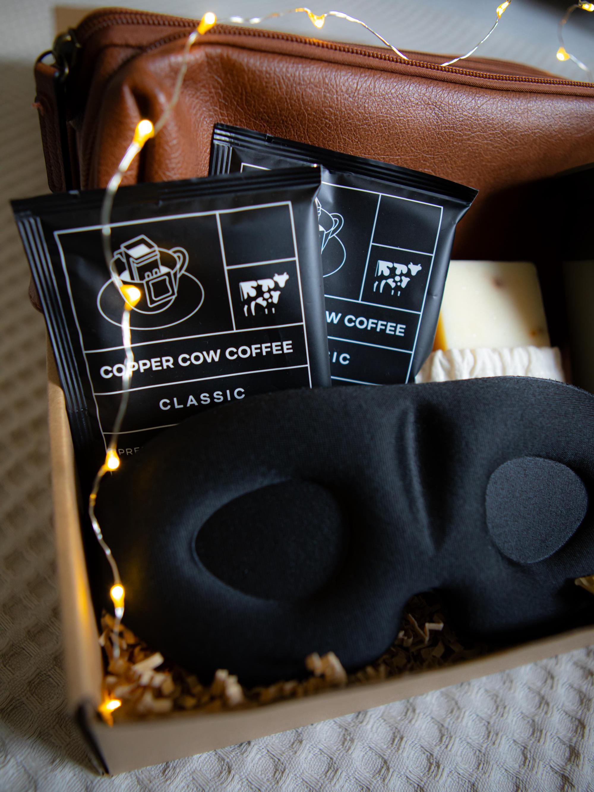 Gift Box With Toiletry Bag for Men and Women, Travel Package, Adventure ...