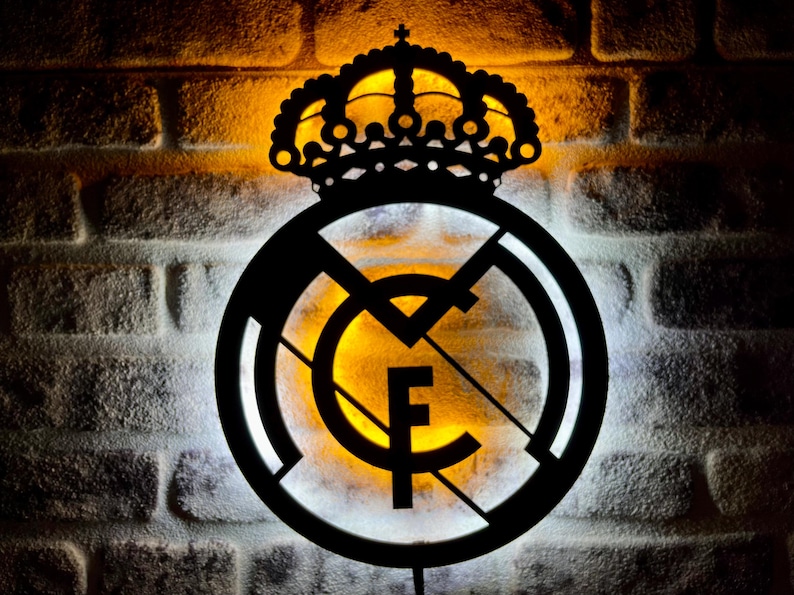 Real Madrid LED Sign - Football Team Logo Wall Decor - Sports Bar Decor ...