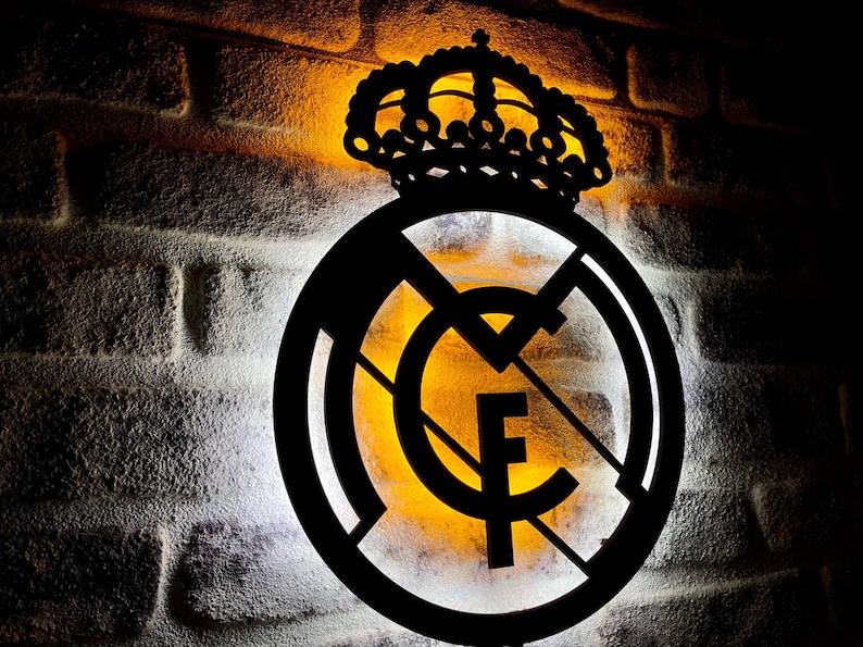 Real Madrid LED Sign - Football Team Logo Wall Decor - Sports Bar Decor ...