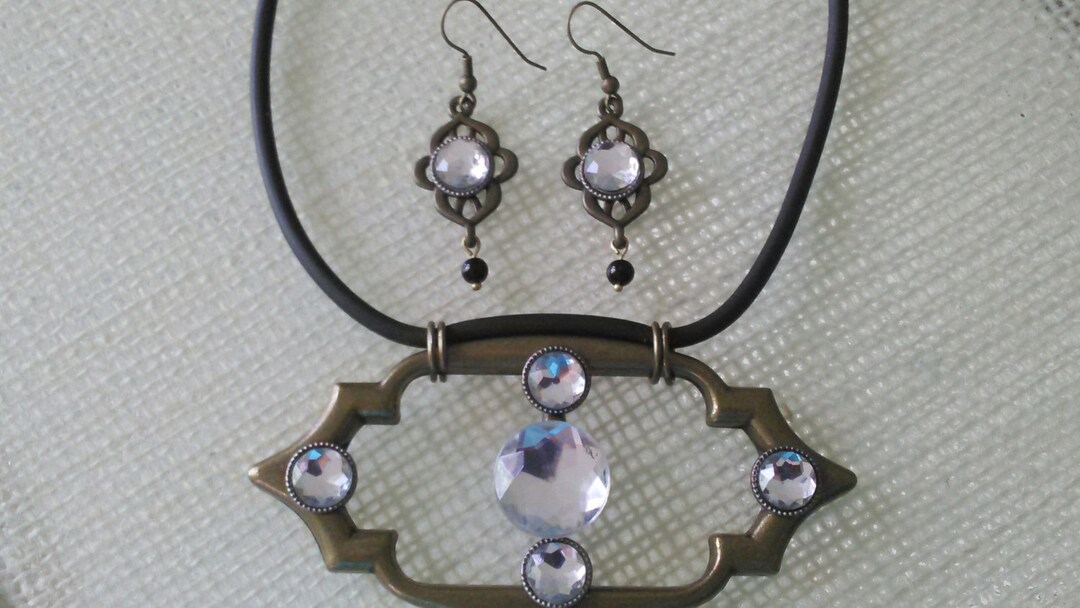 Vint BACKING PLATE W RHINESTONES, Repurposed Hardware Jewelry,brass N ...