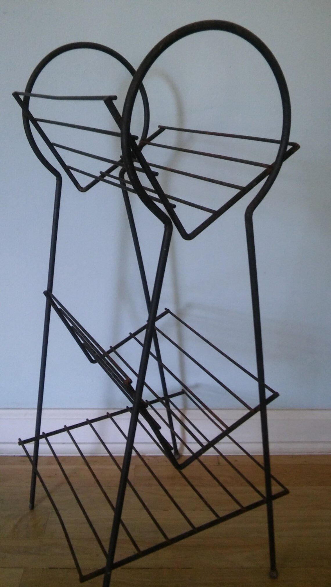 Vint WIRE BOOK STAND Rusty Industrial Metal Bookstandmid - Etsy