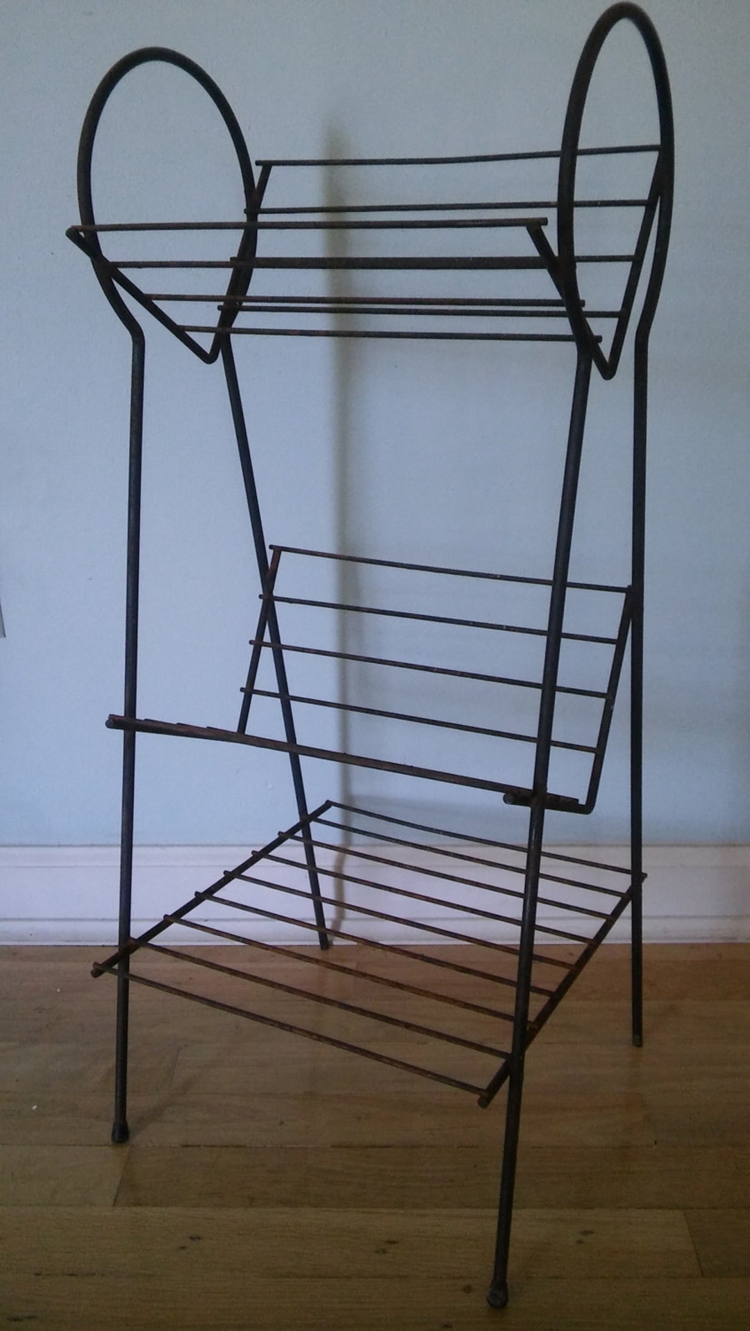 Vint WIRE BOOK STAND, Rusty Industrial Metal Bookstand,mid Century Book ...