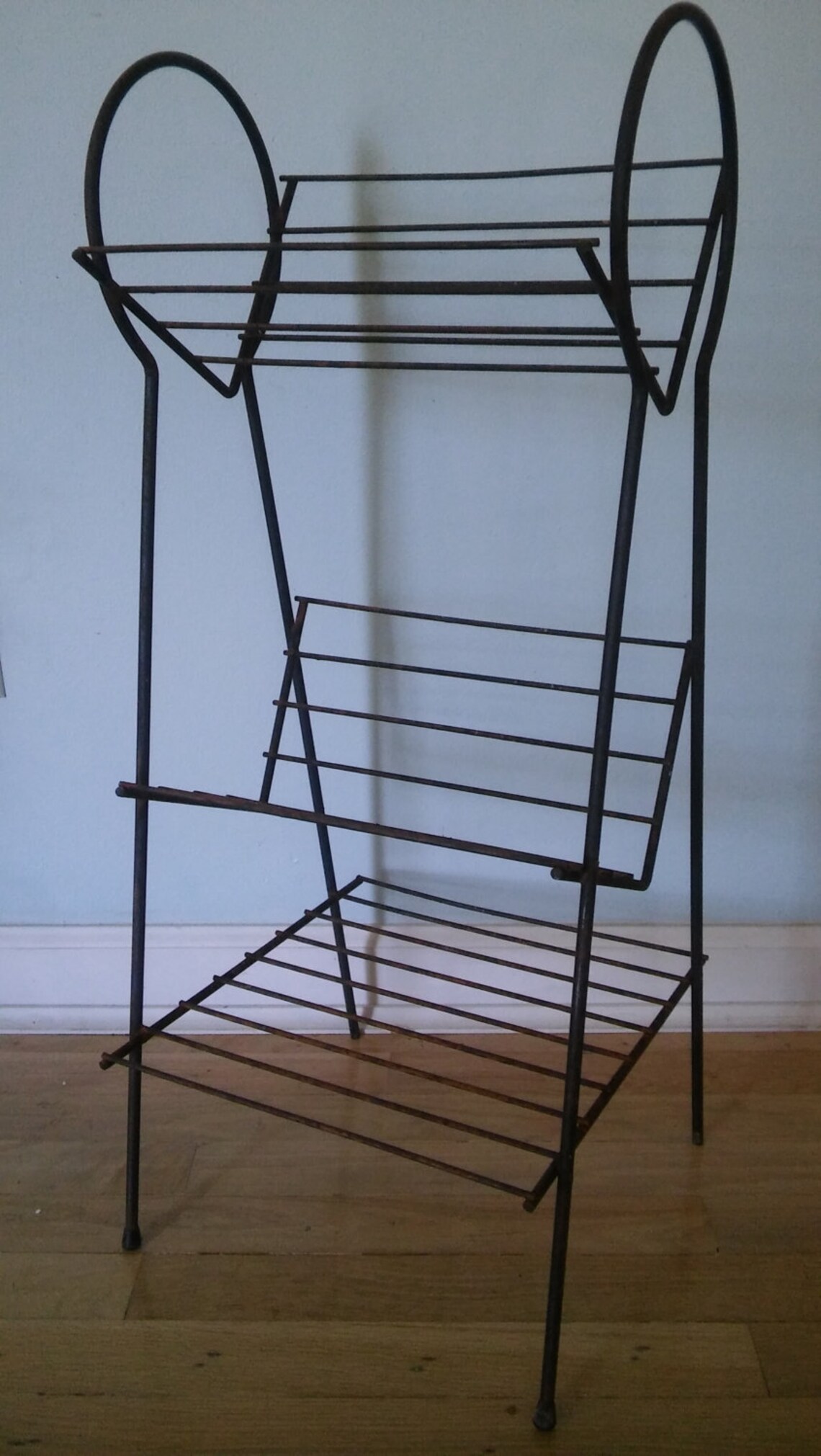 Vint WIRE BOOK STAND Rusty Industrial Metal Bookstandmid - Etsy