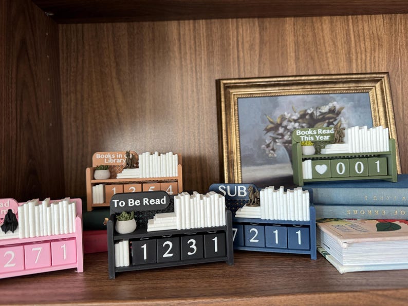 Books Read Counter, Book Lover Gift, Bookshelf Decor - Etsy