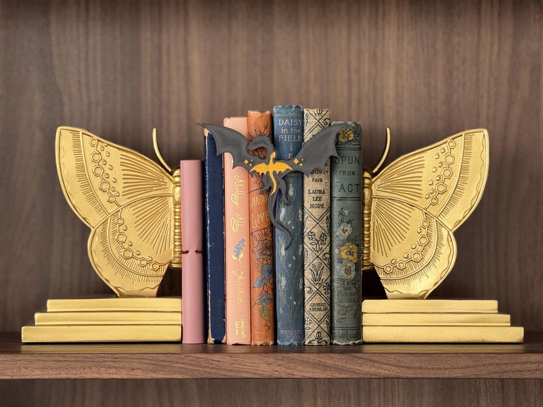 Fourth Wing Inspired Dragon Book Insert: Black & Gold Magnetic Bookmark ...