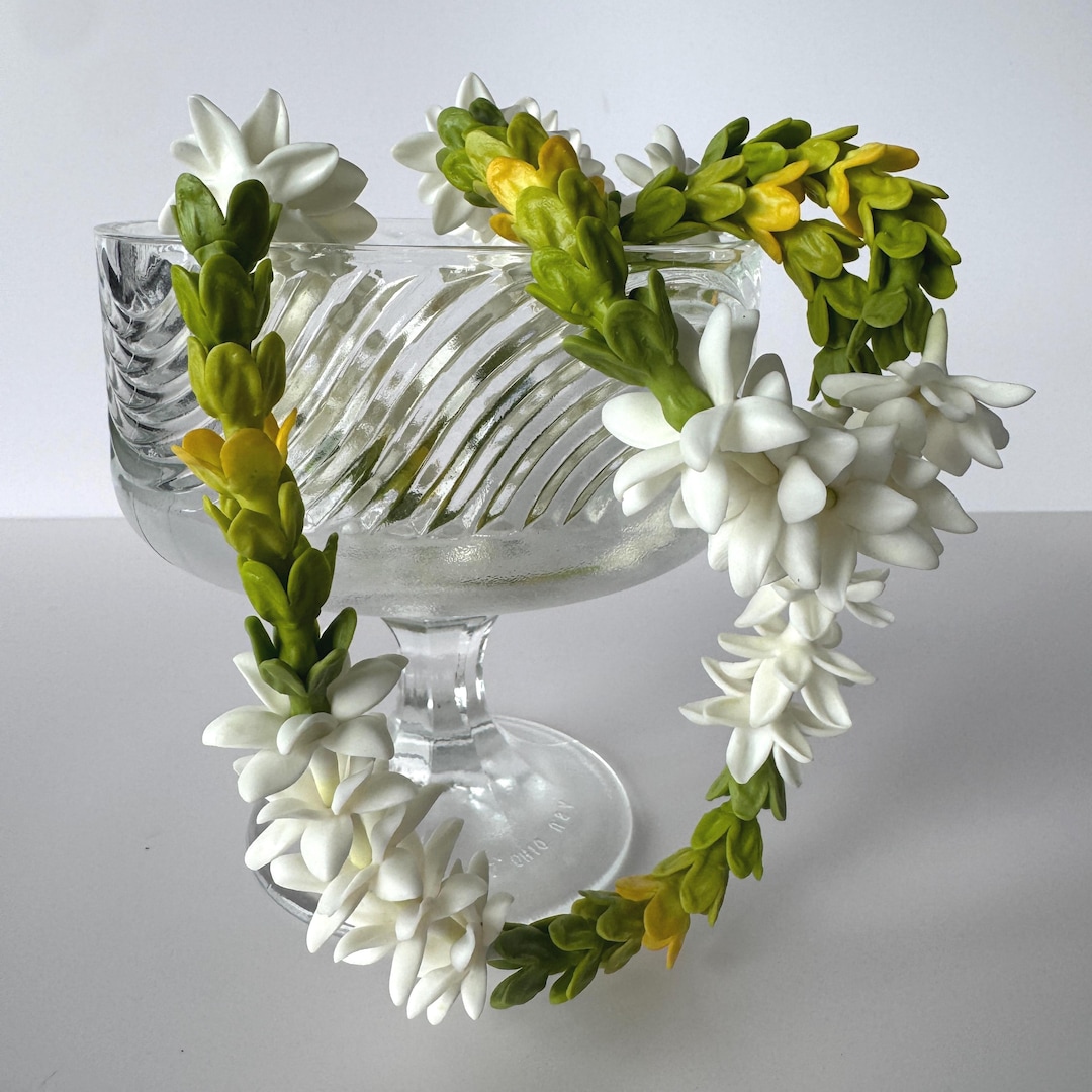 Forever Lei Ombre Pakalana Pikake Realistic Lightweight Clay Flowers ...