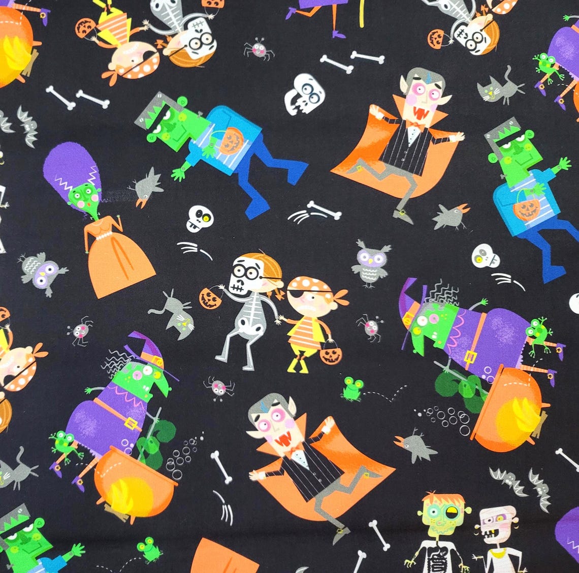 NEW! Halloween Creatues Witch Vampire Frankenstein Zombie Black Cat ...