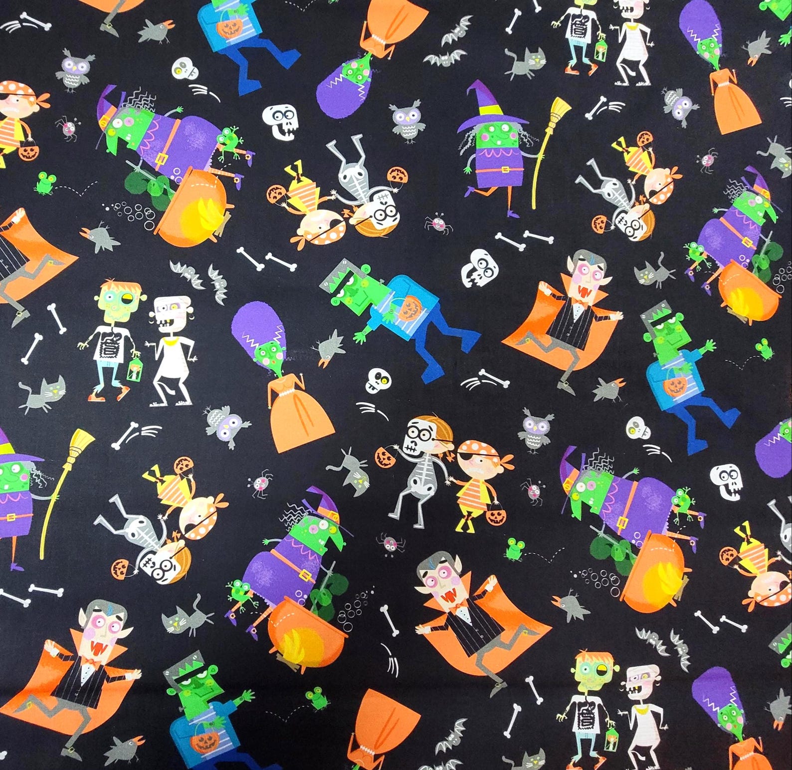 NEW! Halloween Creatues Witch Vampire Frankenstein Zombie Black Cat ...