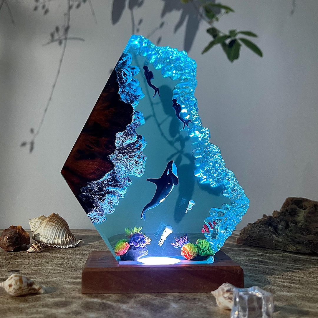 Ocean Piece Orca and Divers Resin Lamp, Ocean Lamp,orca Ocean Lamp ...