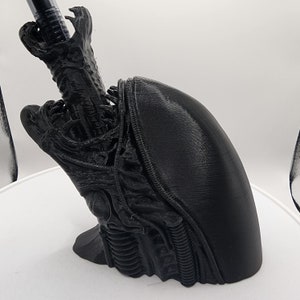 Black Xenomorph Pen Holder With Matching G2 Pen - Etsy