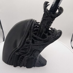 Black Xenomorph Pen Holder With Matching G2 Pen - Etsy
