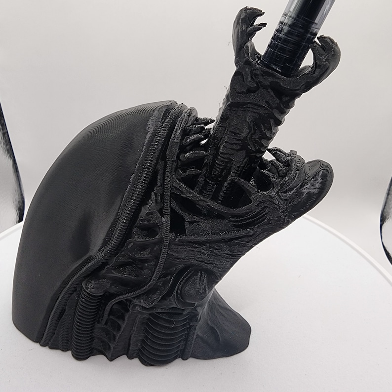 Black Xenomorph Pen Holder With Matching G2 Pen - Etsy