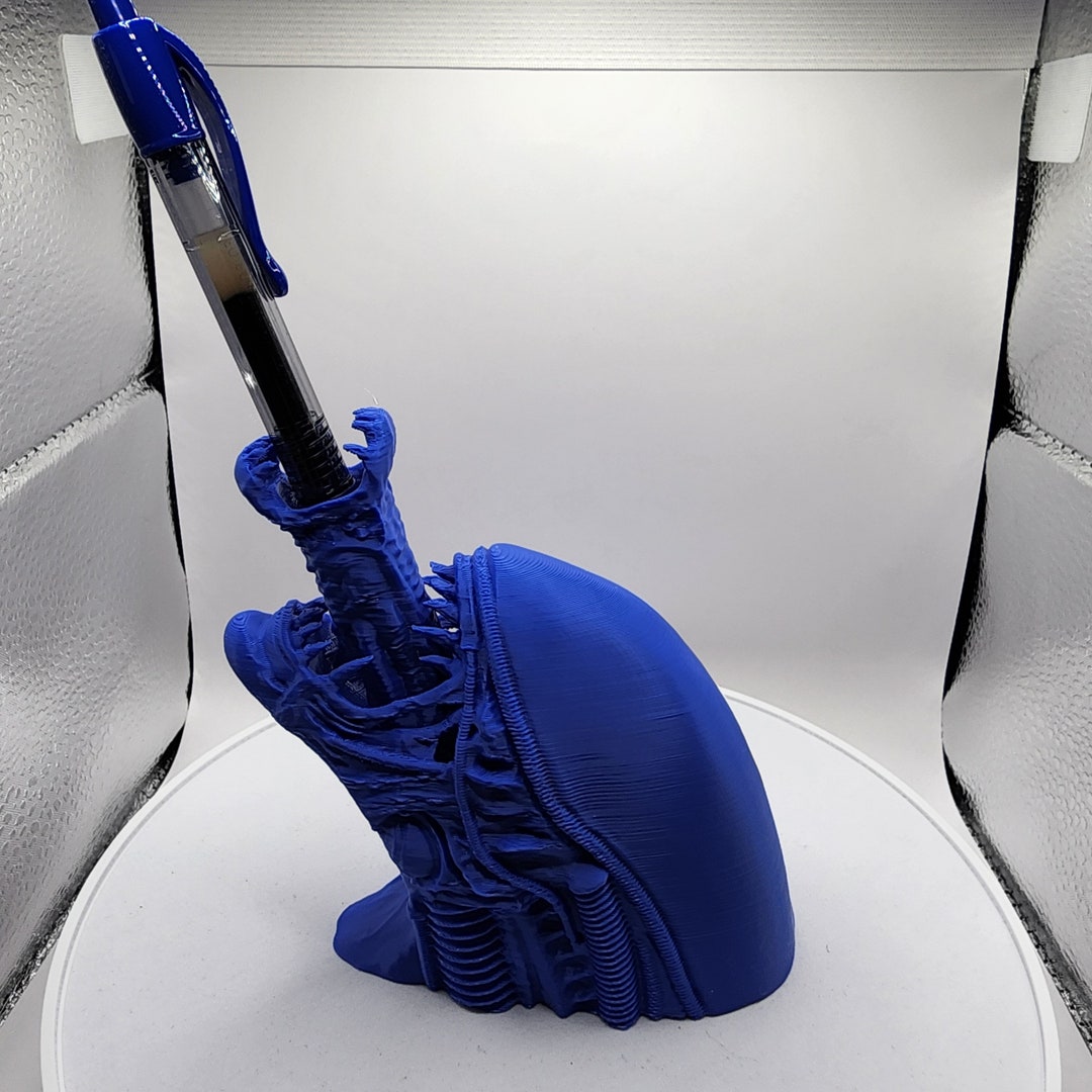 Blue Xenomorph Pen Holder With Blue G2 0.7 Pen - Etsy