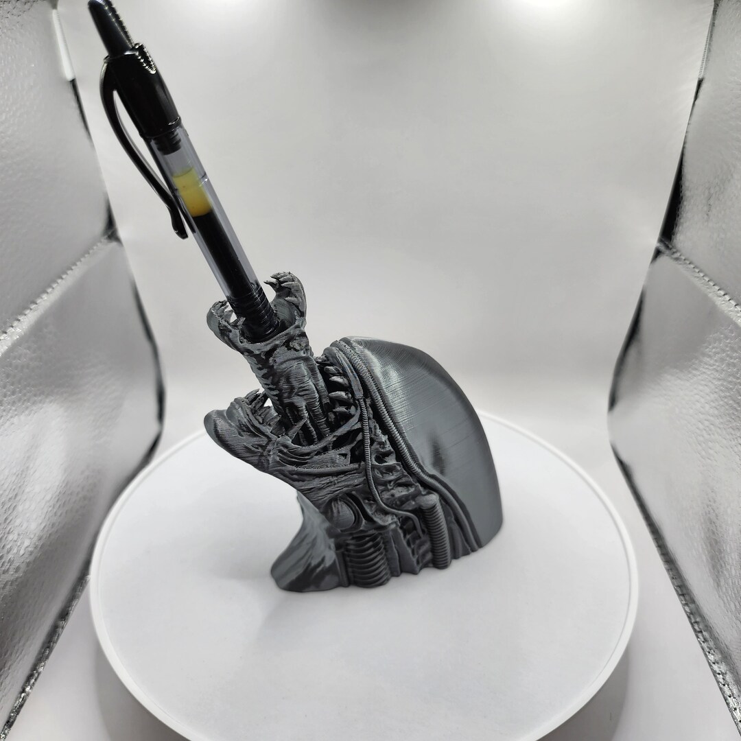 Dark Silver Xenomorph Pen Holder With Black G2 0.7 Pen - Etsy