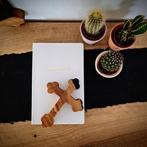 Bottoni Olive Wood Wall Cross | Handmade Crucifix | Olive Wood Decor ...