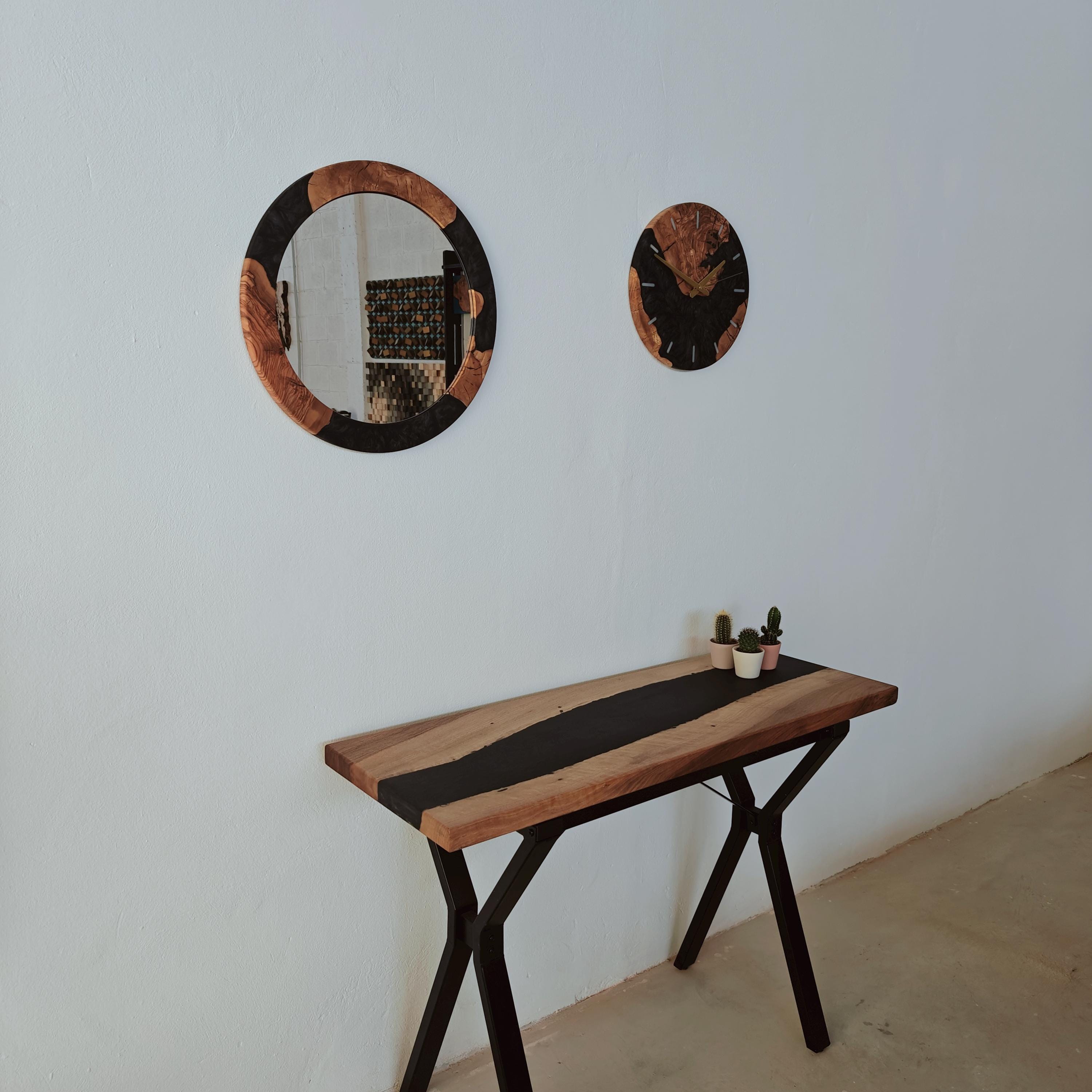 Black Olive Wood Round Wall Mirror, Live Edge Mirror,epoxy Frame Mirror ...