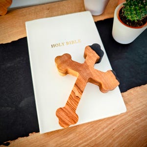 Bottoni Olive Wood Wall Cross | Handmade Crucifix | Olive Wood Decor ...
