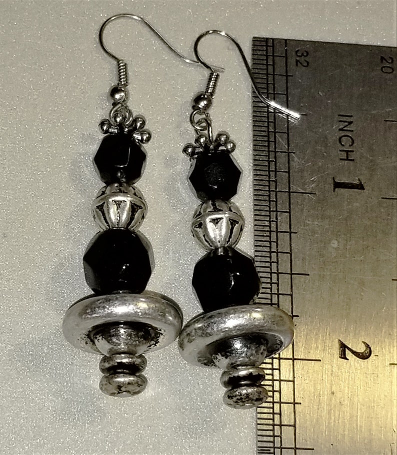 MJ-128 A Pair of Eye Catching Earrings Silver Beads and - Etsy