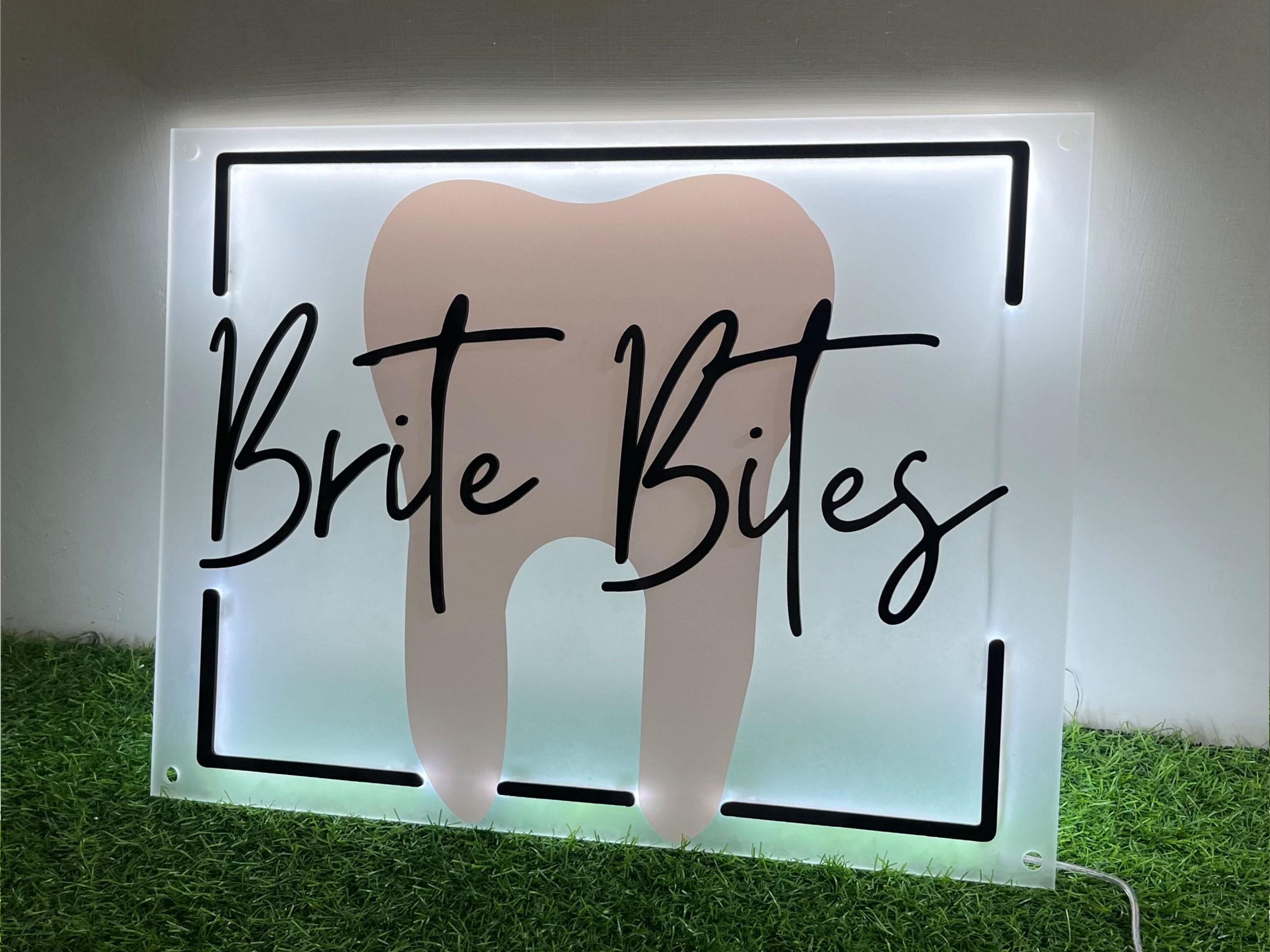 Custom 3D Acrylic Business Sign | Rectangular 3D Business Logo Sign ...