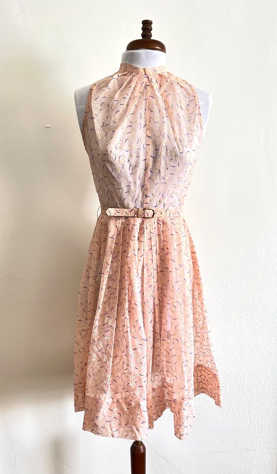 Vintage 1950s peach ditsy - Gem