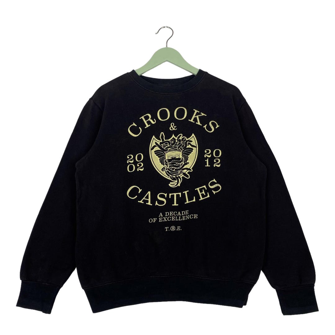 Vintage Crooks & Castle Printed Brand Logo Crewneck Sweatshirt Black ...