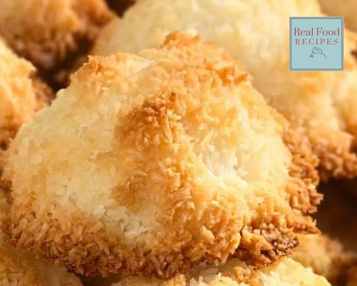 Soft Coconut Macaroons Recipe With 3 Variations Baked Cookies Passover ...