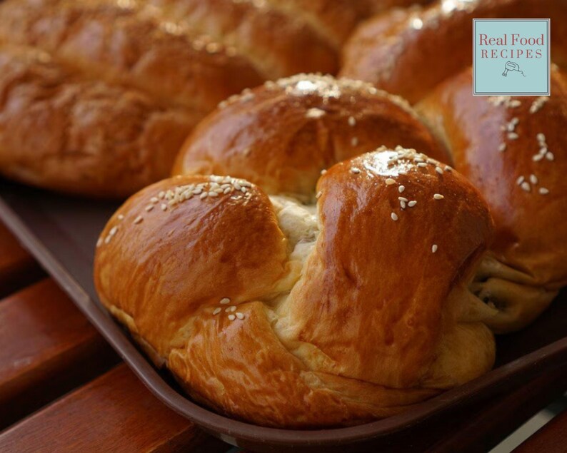 Heavenly Challah Bread Recipe Family Dinner Loaf or Rolls Shabbos Meal ...