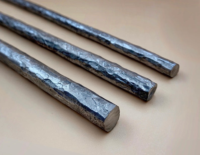 Hand Forged 1 Meter Long Textured Steel Round Bar Hammered Metal Rod ...