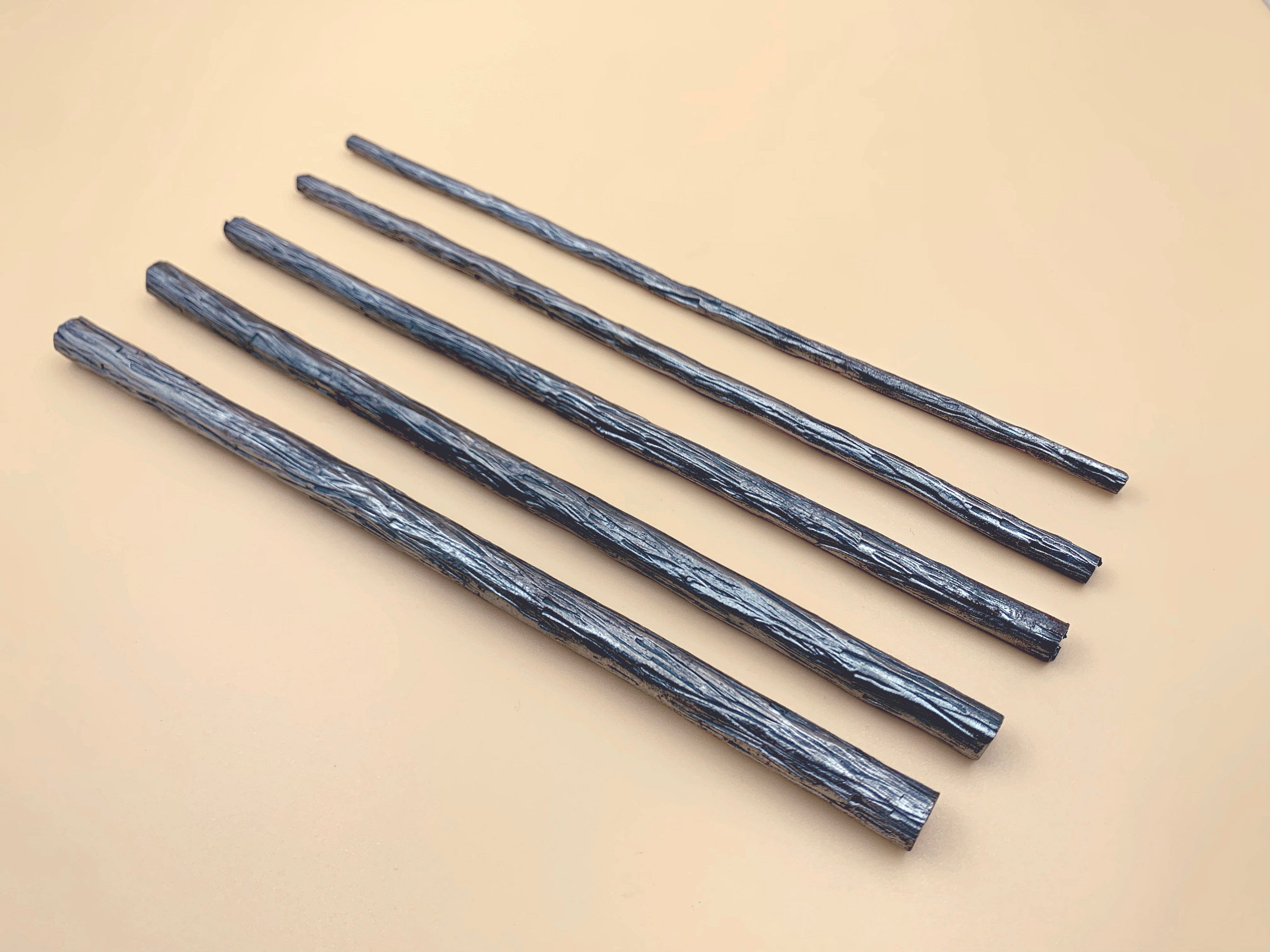 Hand Forged 1 Meter Long Textured Steel Round Bar Hammered Metal Rod ...