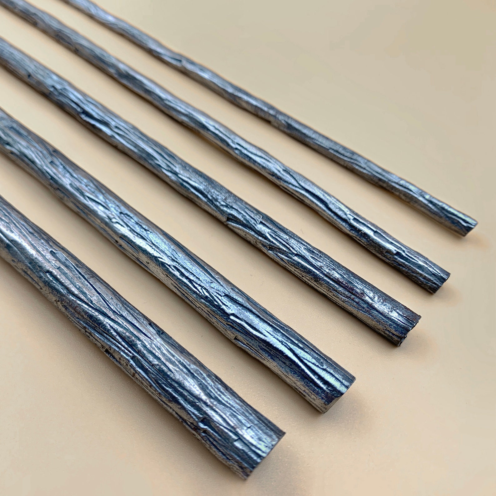 Hand Forged 1 Meter Long Textured Steel Round Bar Hammered Metal Rod ...