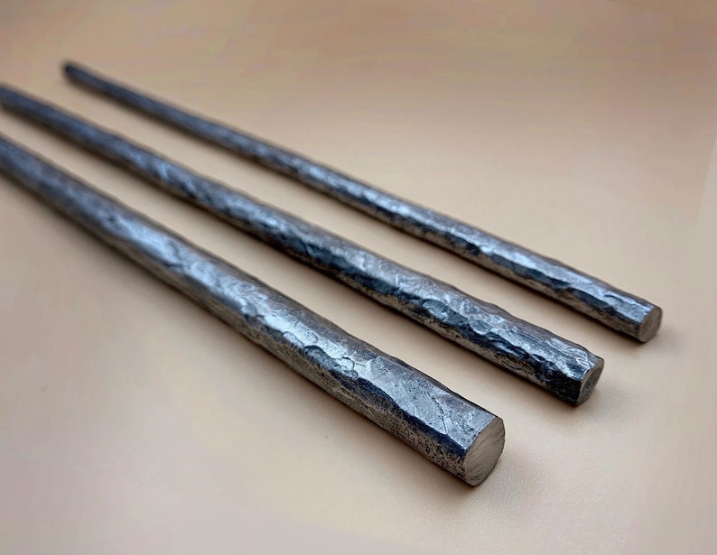 Hand Forged 1 Meter Long Textured Steel Round Bar Hammered Metal Rod ...