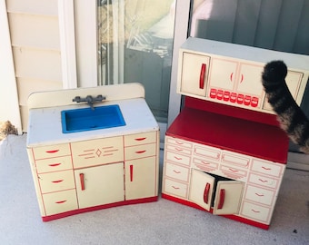 Wolverine Toy Kitchen - Etsy