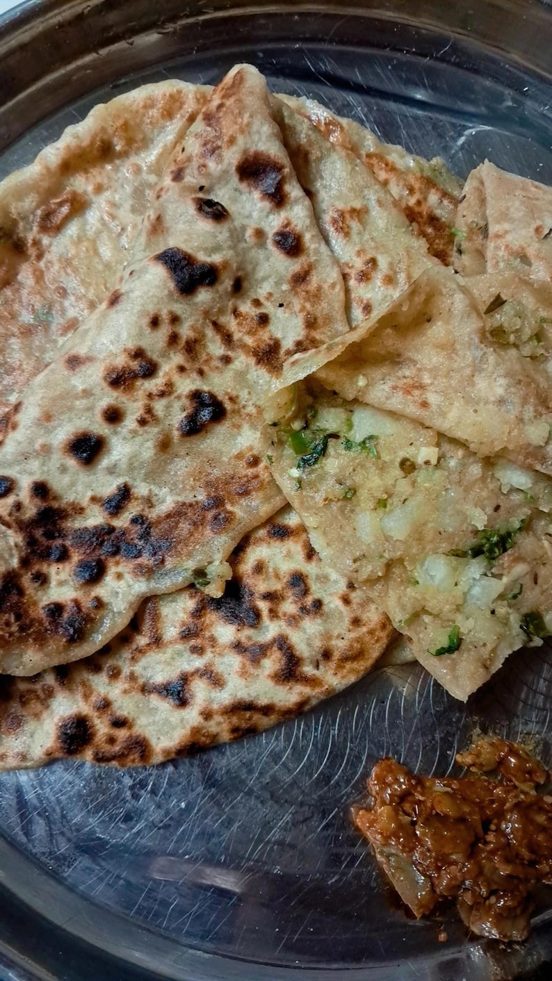 Aloo Ka Paratha Potato Stuffed Bread Indian Food Snacks Healthy ...