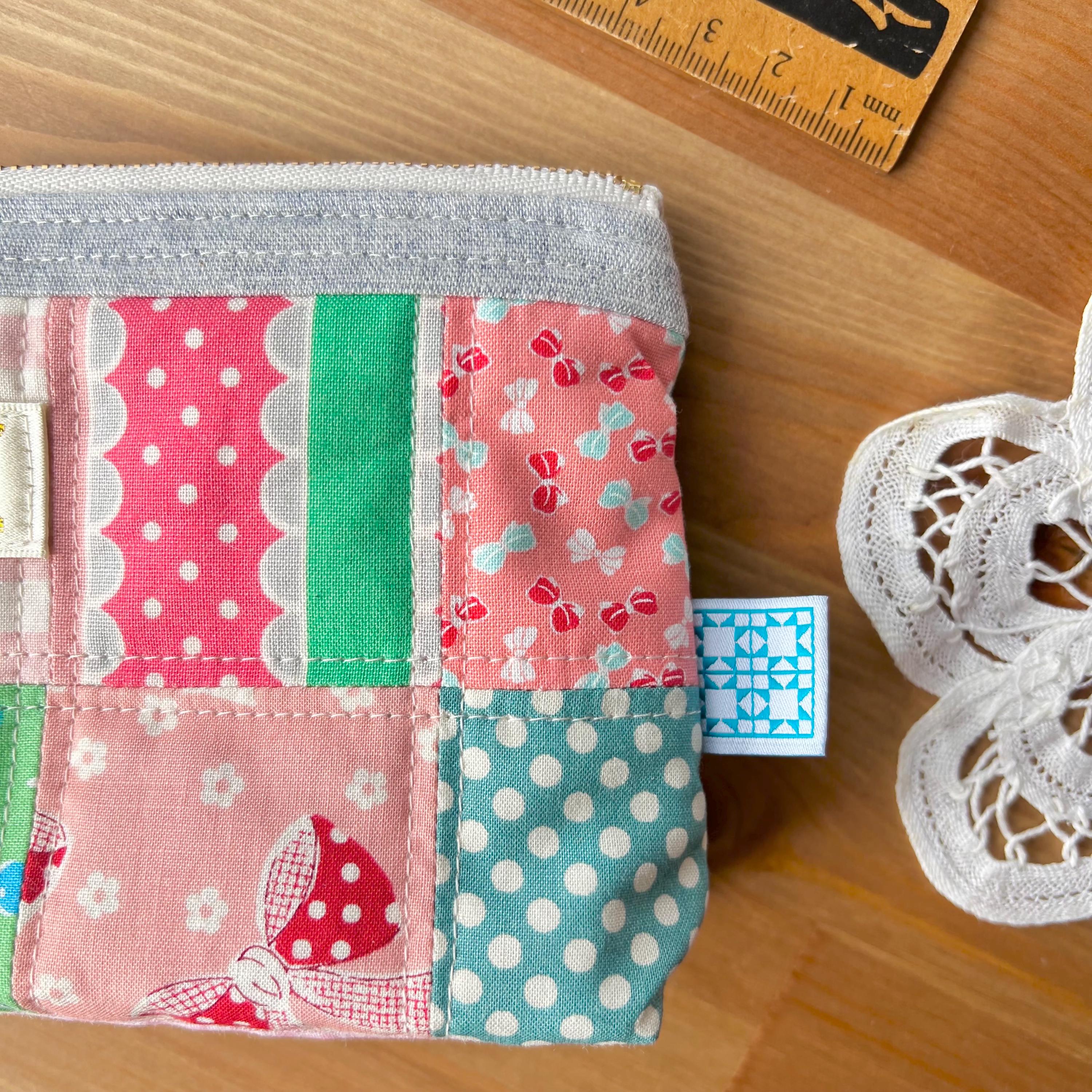 Patchwork Quilted Pencil Case / Handmade Zipper Pouch / Cosmetic Pouch ...