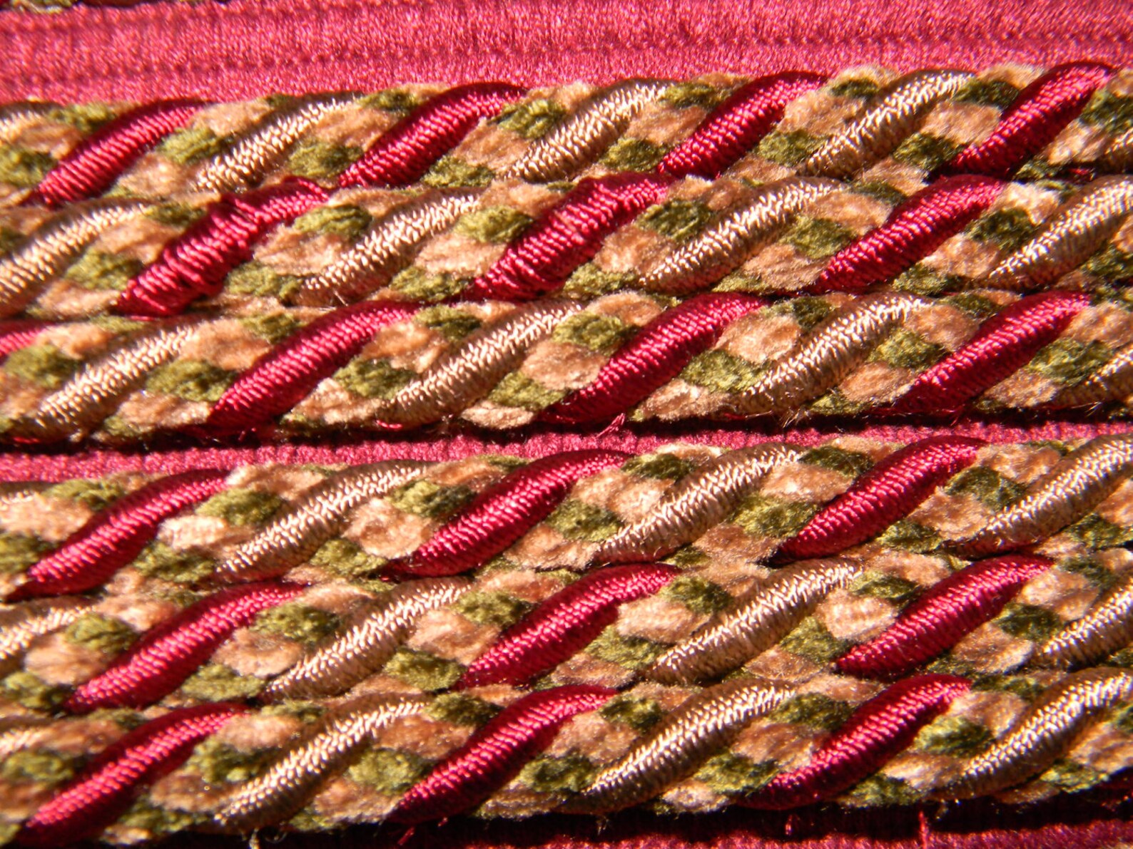 3/8 Conso Cord With Knit Lip in Burgundy With Green and Gold - Etsy