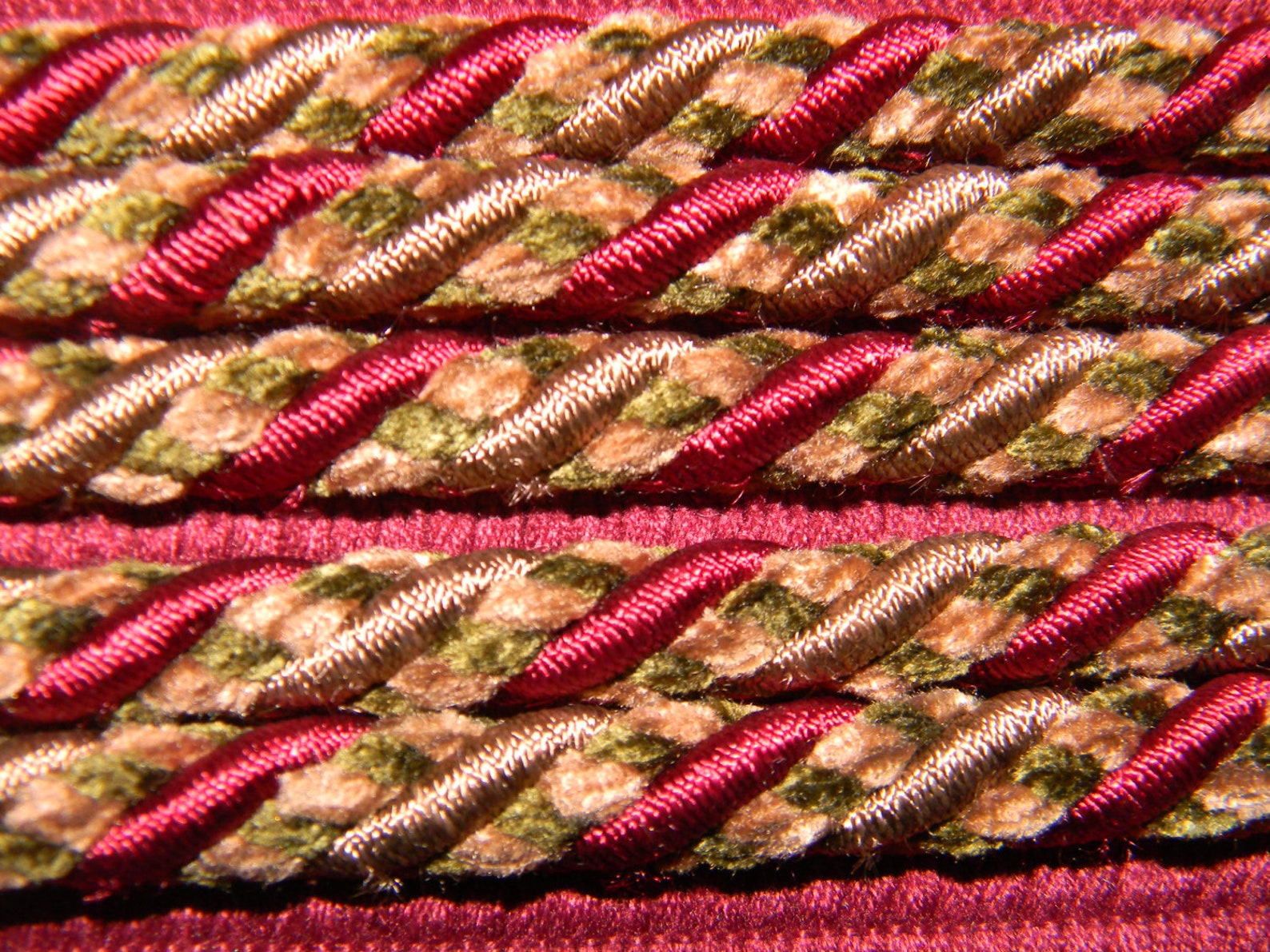 3/8 Conso Cord With Knit Lip in Burgundy With Green and Gold - Etsy