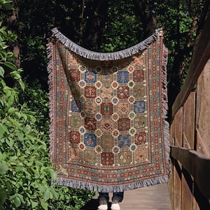 Traditional Persian Kheshti Kilim Rug Pattern Woven Blanket, Kheshti ...